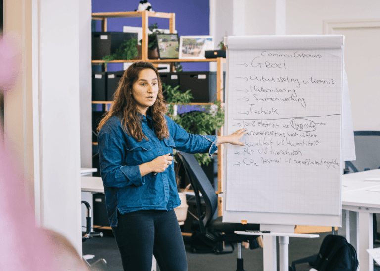 Velison Wonen: Ondersteunend Beleidsmedewerker | Skyscrapers